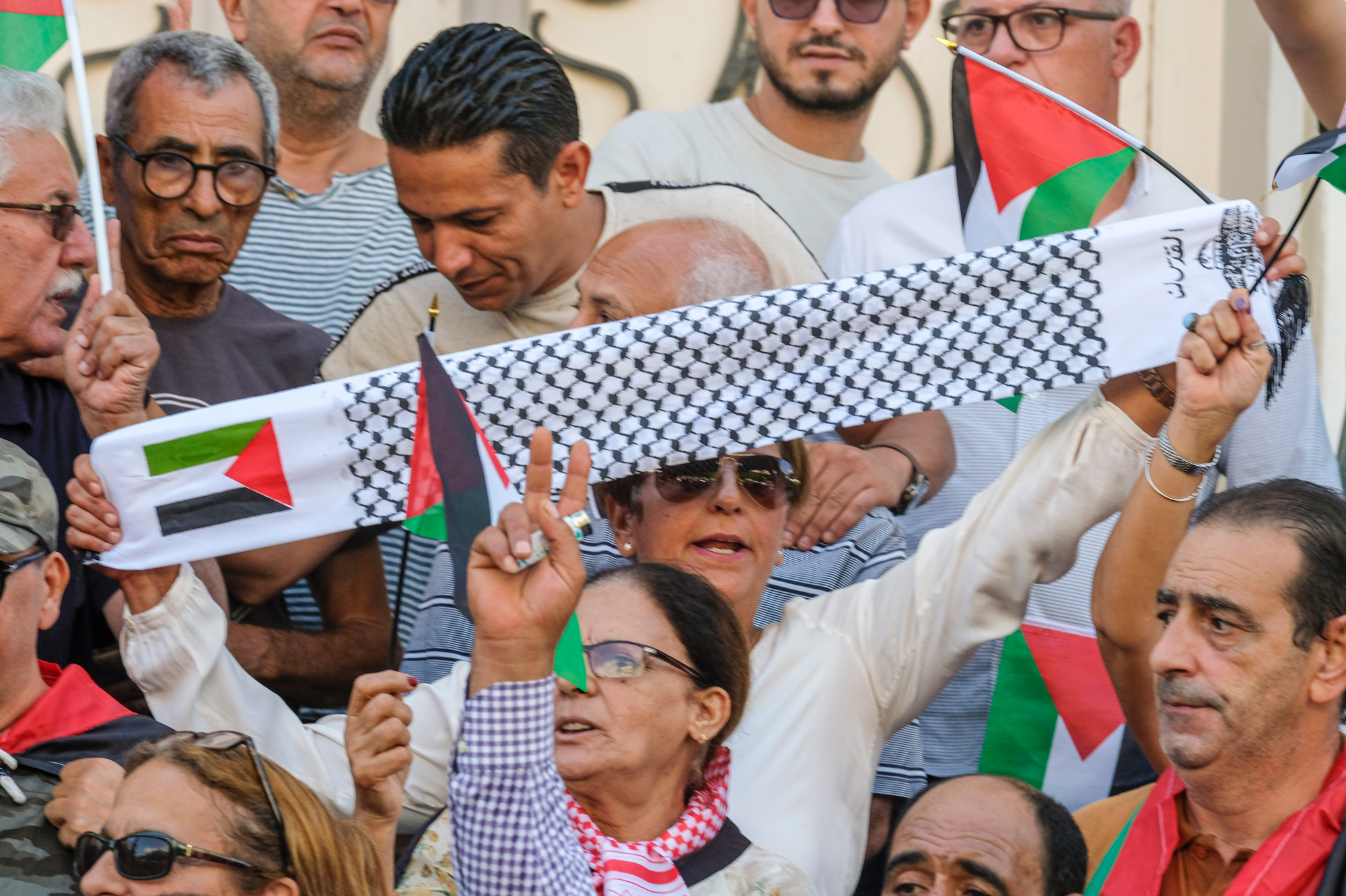 مسيرة في تونس دعما للمقاومة و تضامنا مع الشعب الفلسطيني – Nawaat