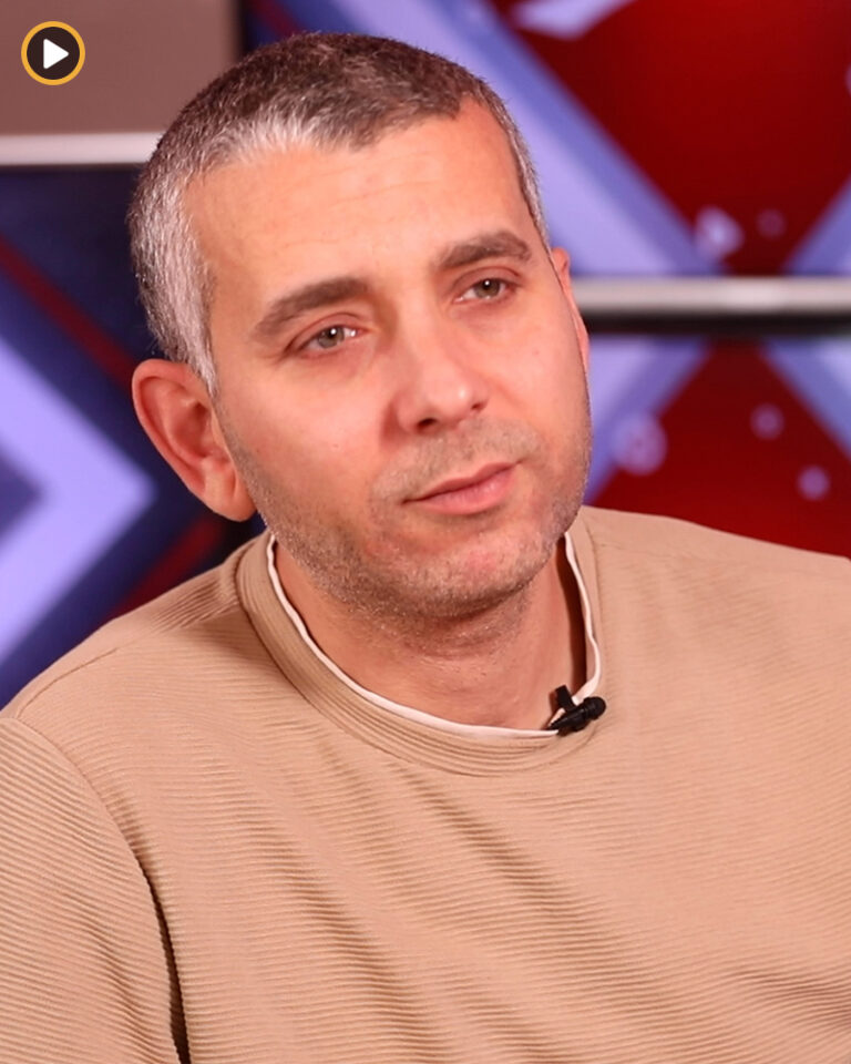 interview-haythem-mekkivertical-play-feat – Nawaat